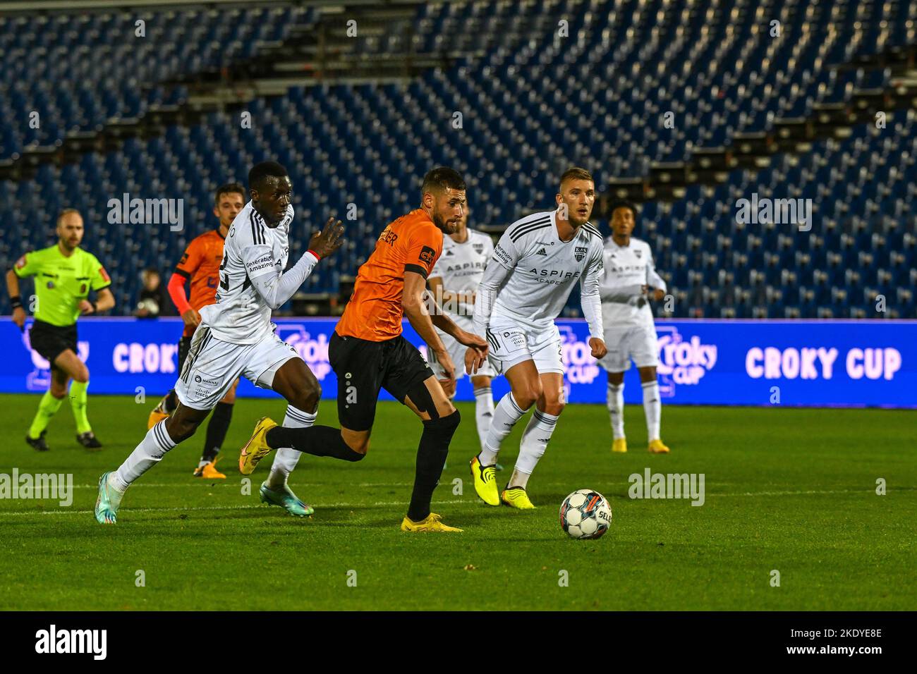 Dylan Serge De Belder (9) of KMSK Deinze scores 1-0 and Deinze can ...