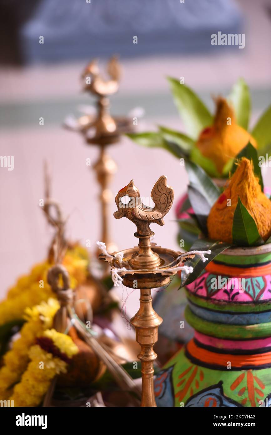 Golden kalash hi-res stock photography and images - Alamy