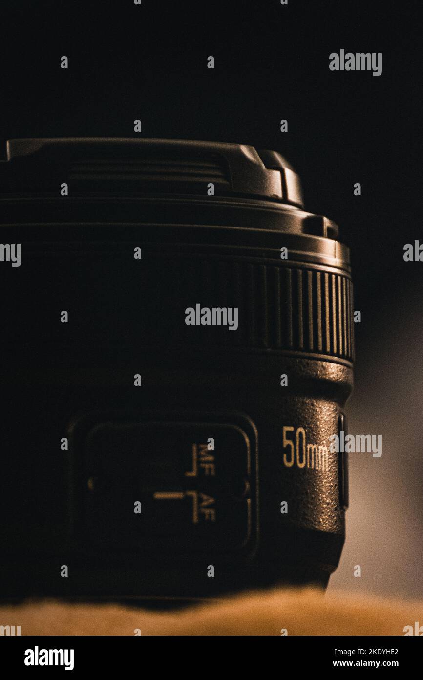 50mm lens hi-res stock photography and images - Alamy