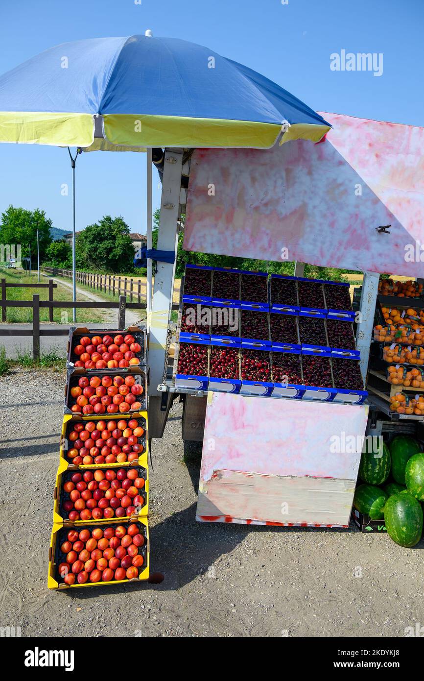 Fruits in street market on road side Stock Photo - Alamy
