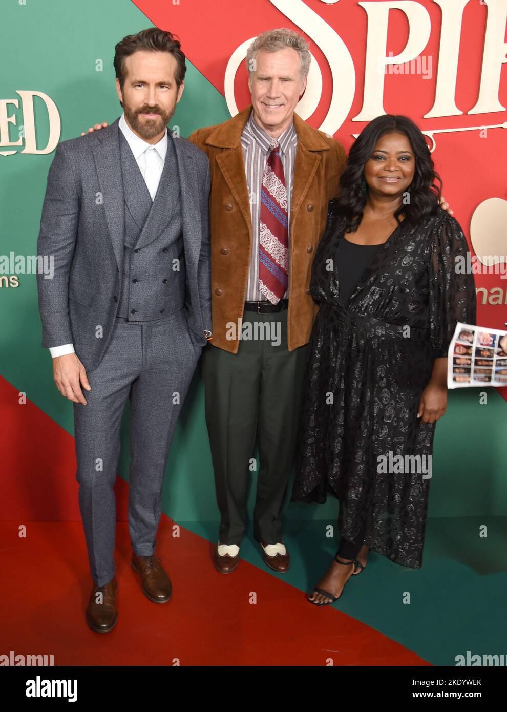 07 November 2022 - New York, New York - Ryan Reynolds, Will Ferrell and ...