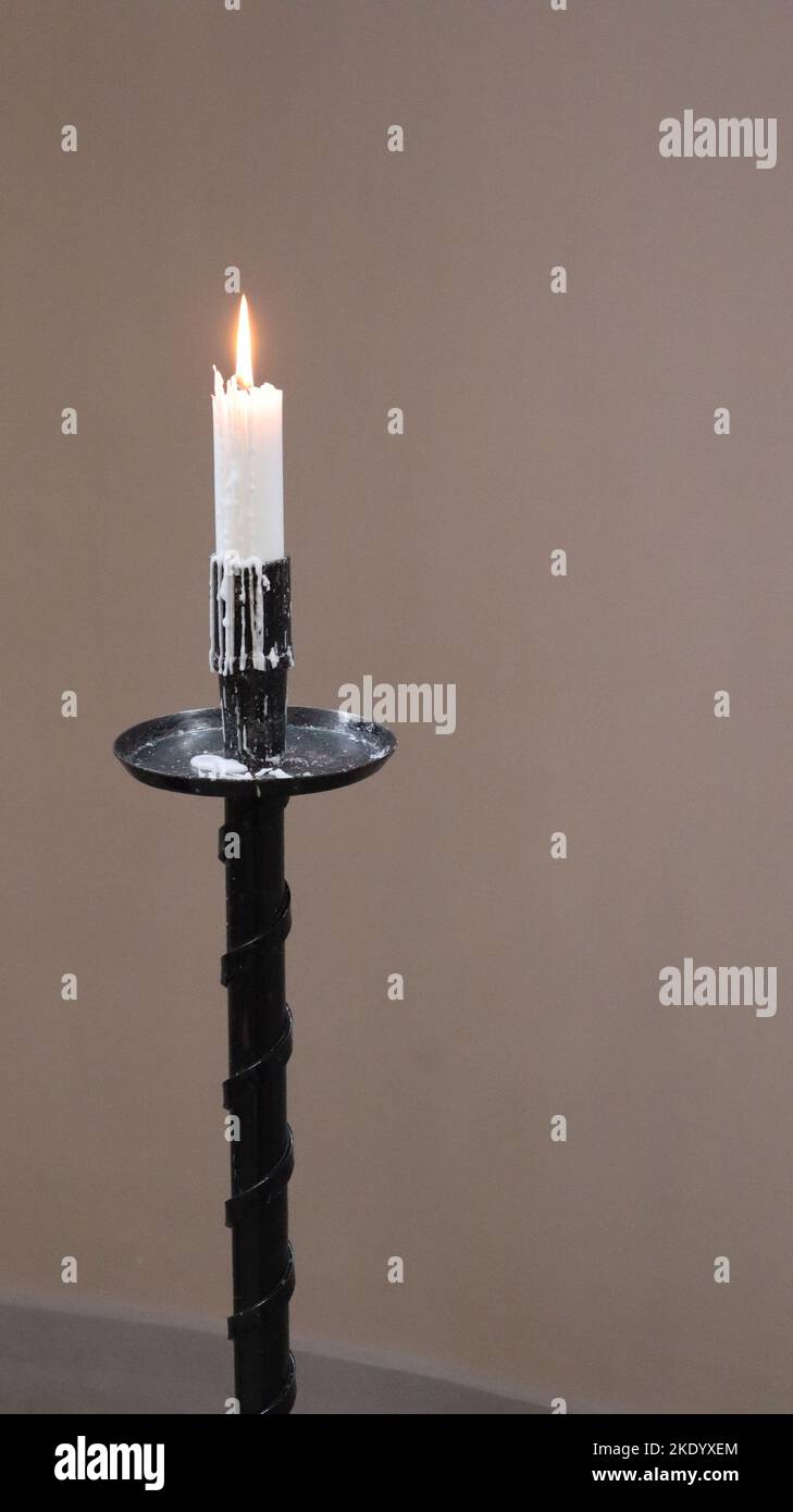 Candle flame vector hi-res stock photography and images - Alamy