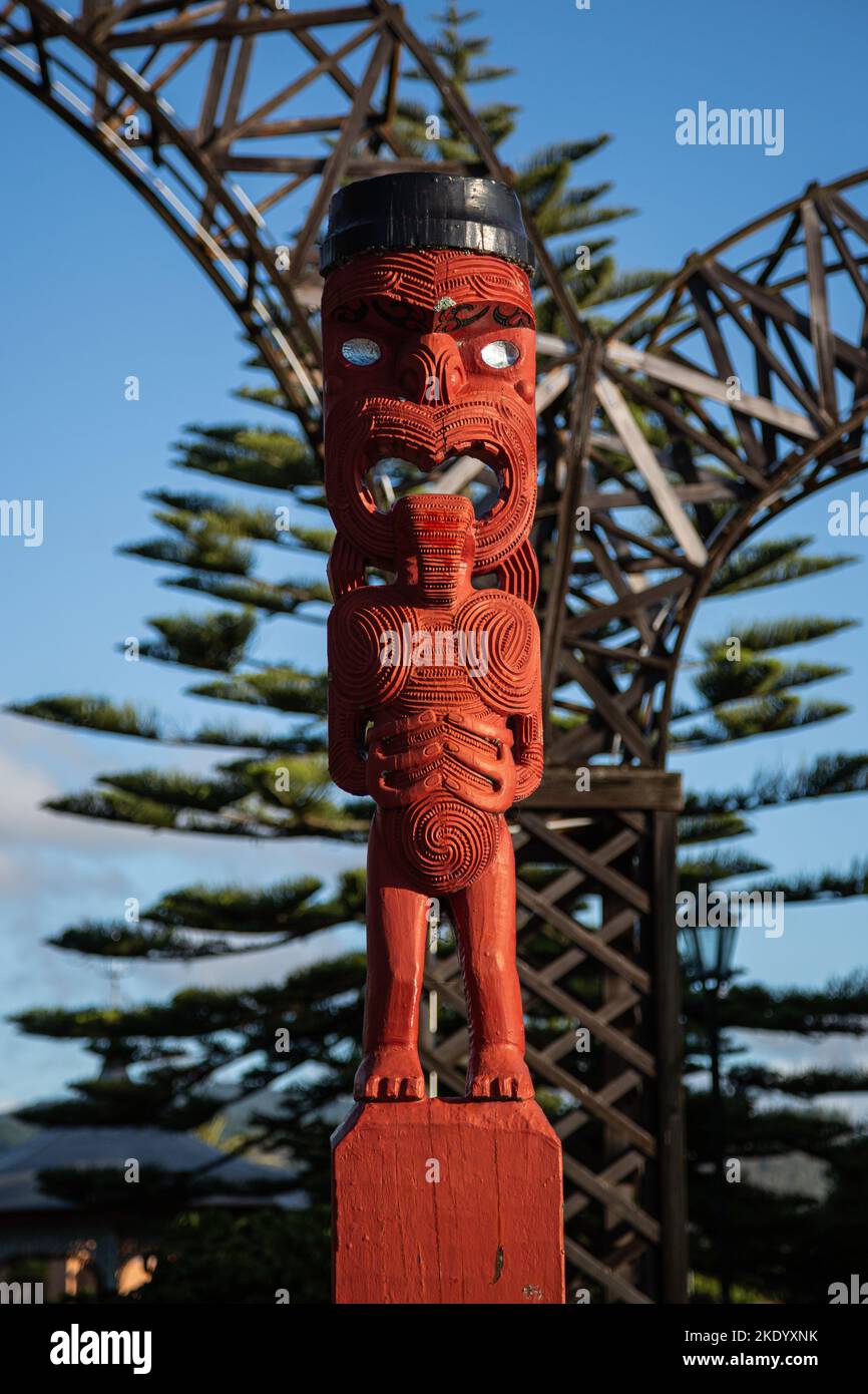 Maori monument hi-res stock photography and images - Alamy