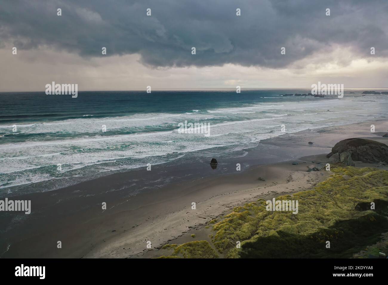 Oregon Coast beach with storm clouds Stock Photo - Alamy