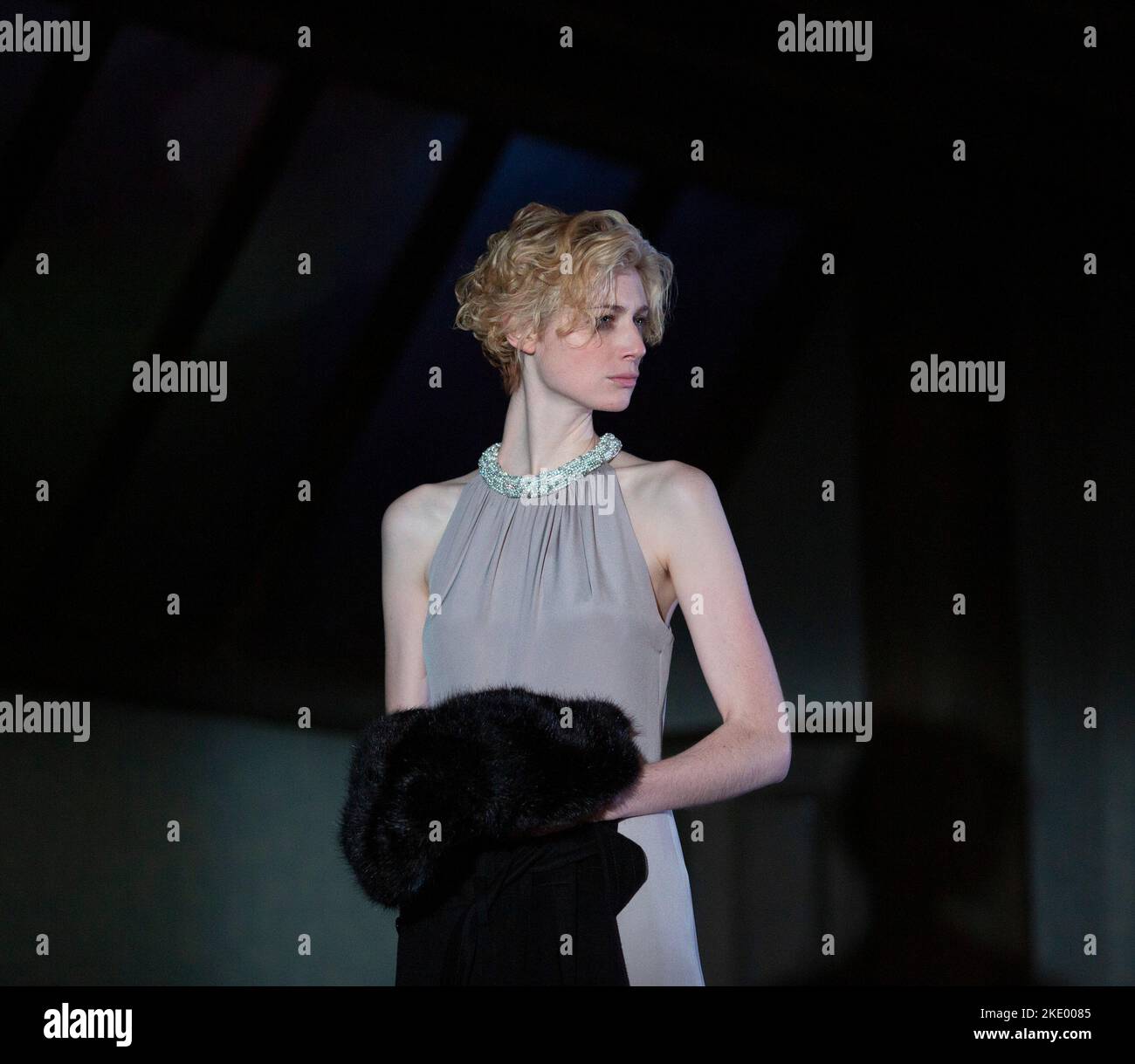 Elizabeth Debicki (Mona Sanders) in THE RED BARN by David Hare at the ...