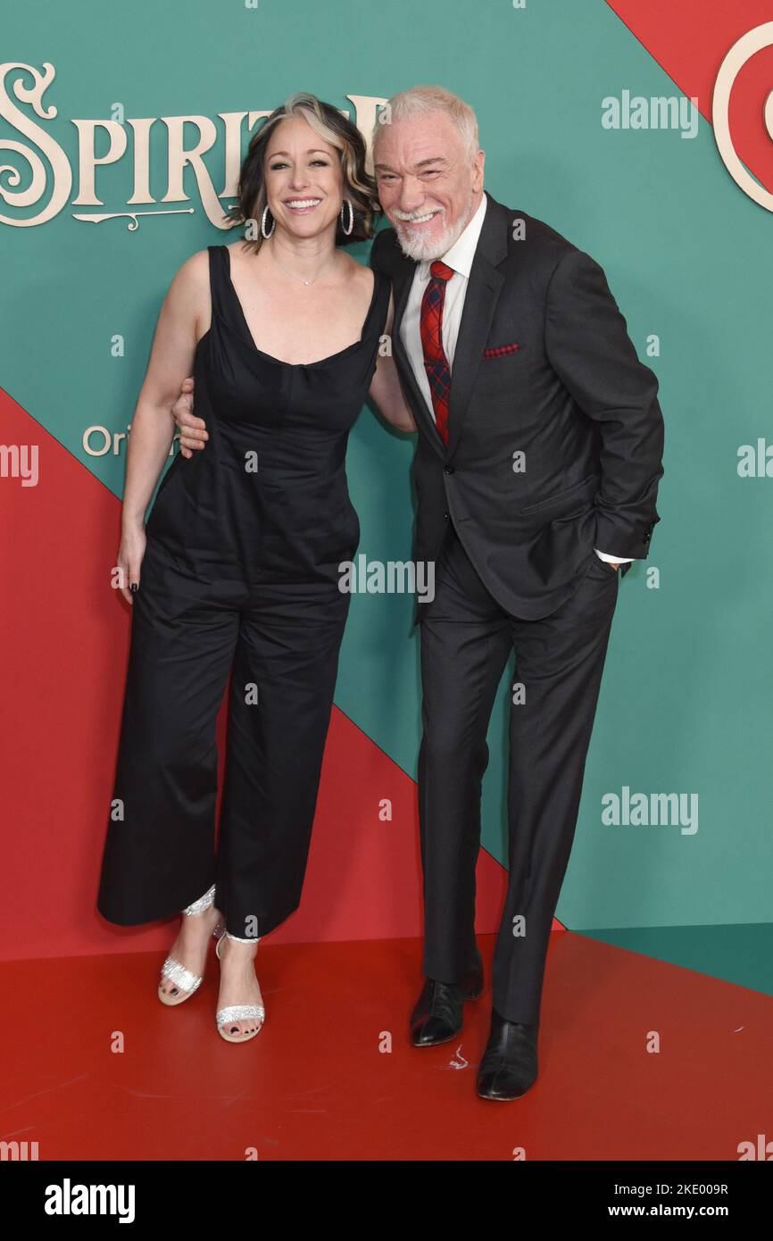 07 November 2022 - New York, New York - Paige Davis and Patrick Page at ...