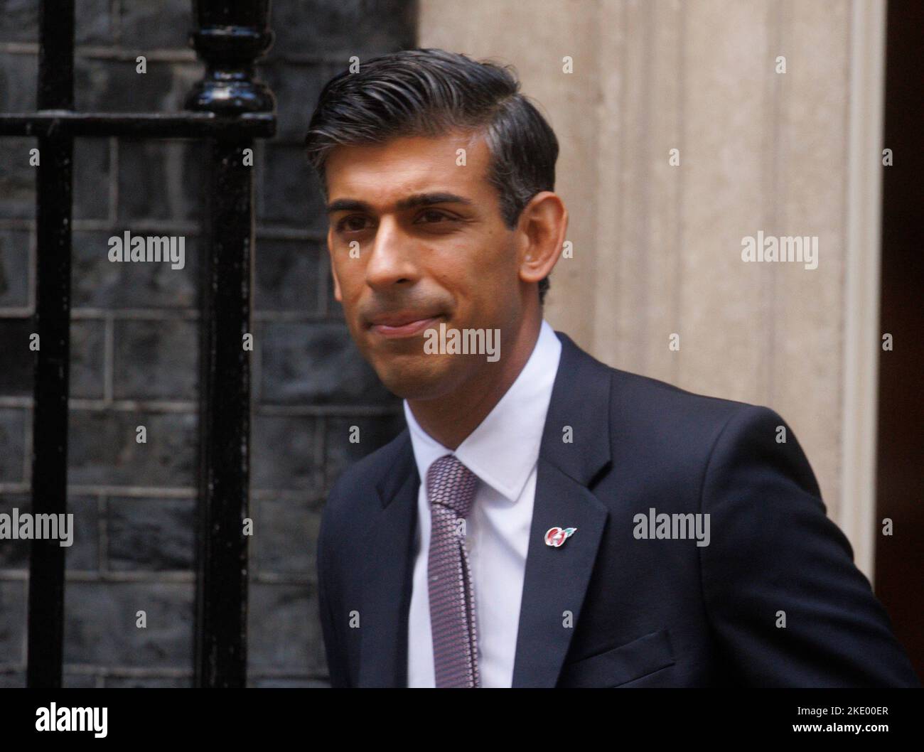 London, UK. 9th Nov, 2022. Prime Minister, Rishi Sunak, leaves Number 10 to go to Parliament for ...
