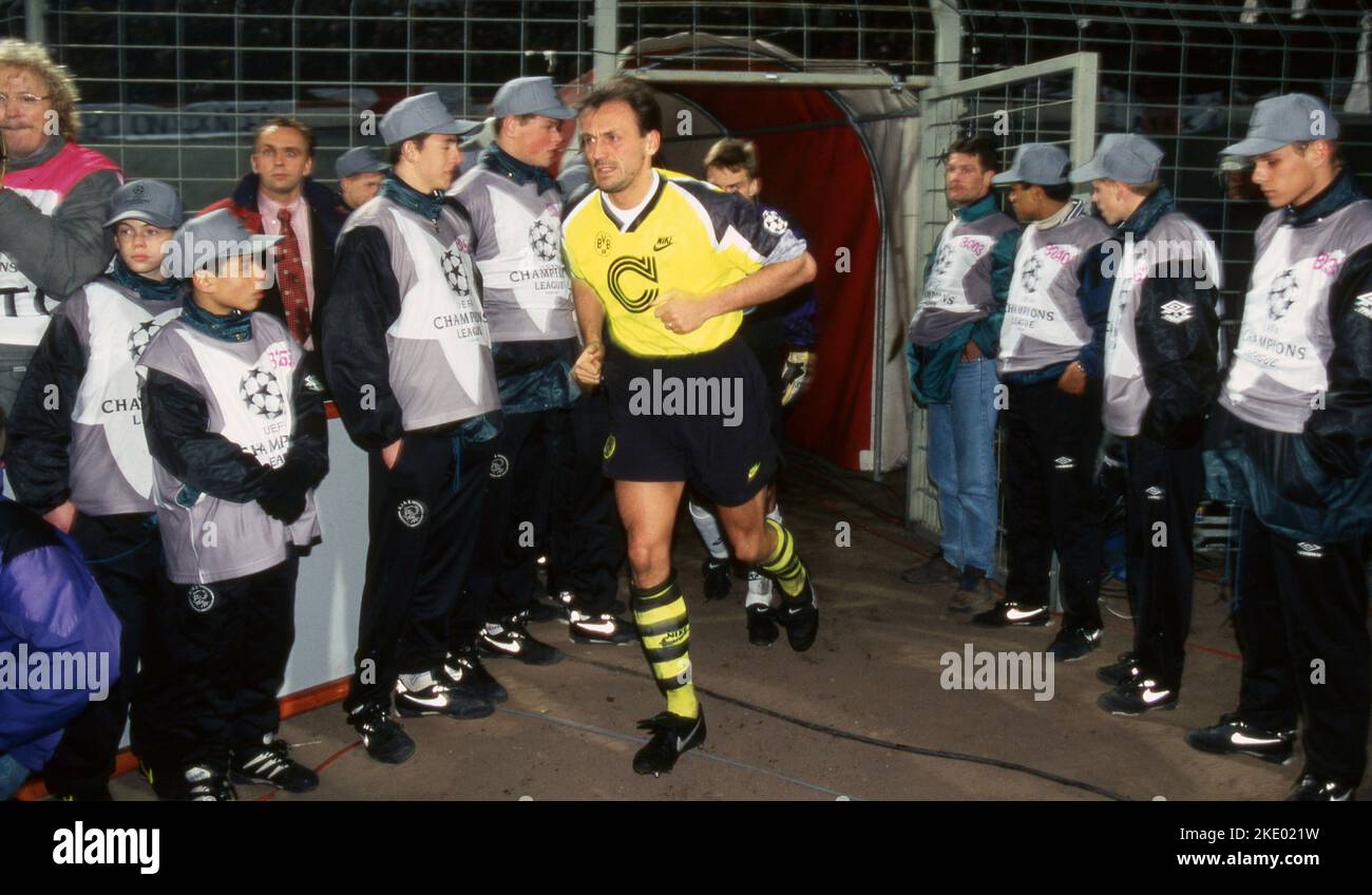 Amsterdam, Deutschland. 28th Sep, 2022. firo: 05.03.1996 football ...