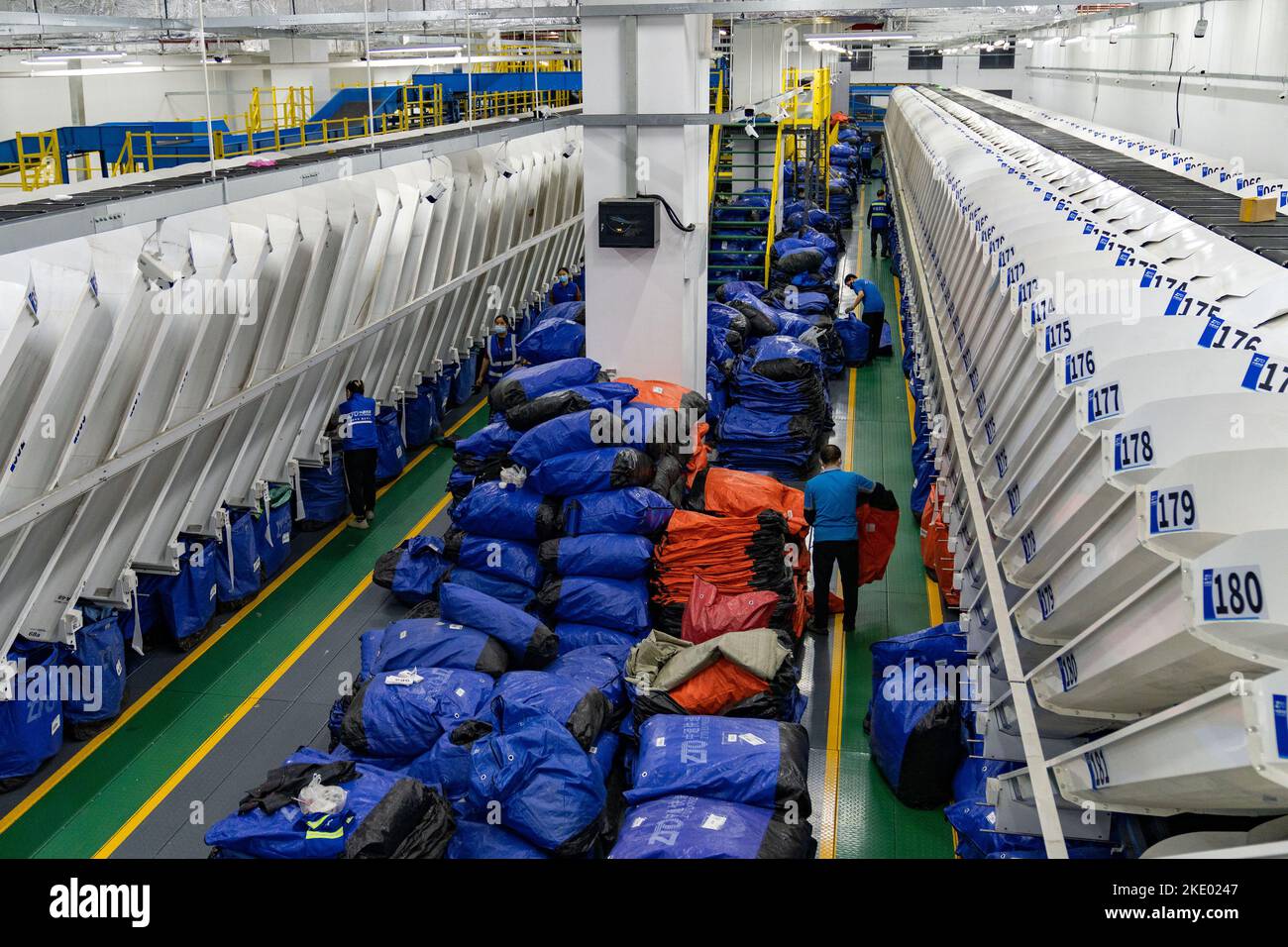 HEFEI, CHINA - NOVEMBER 9, 2022 - Workers work in front of a fully ...