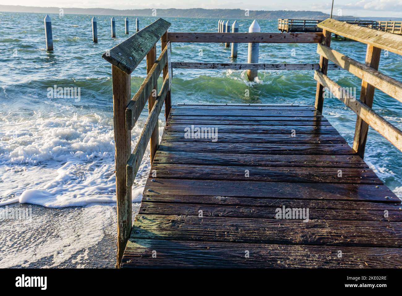 A short pier face the ocean at Redondo Beach, Washington Stock Photo ...