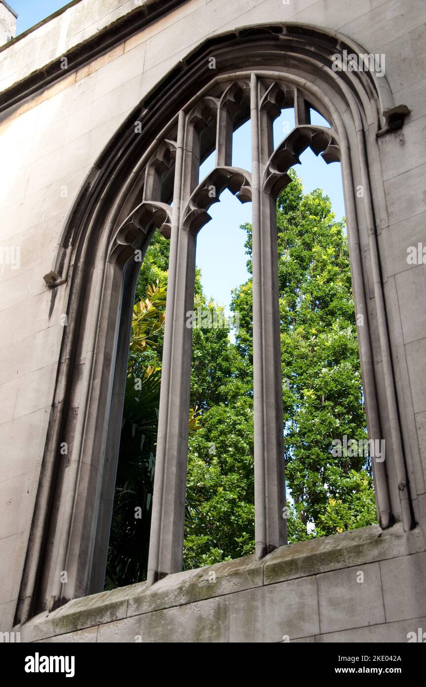St Dunstan-in-the-East Church (remains), City of London, London, UK ...