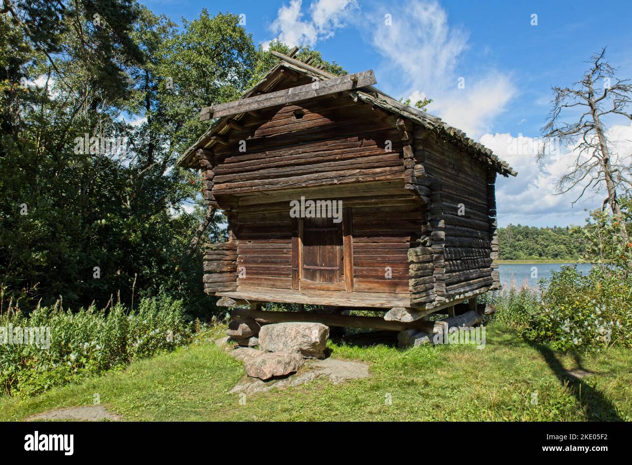 Old granary moved from Paltamo to Seurasaari Open-Air Museum, Helsinki ...