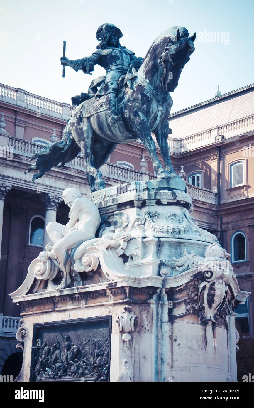 A vertical shot of the statue in Budapest, Hungary Stock Photo - Alamy