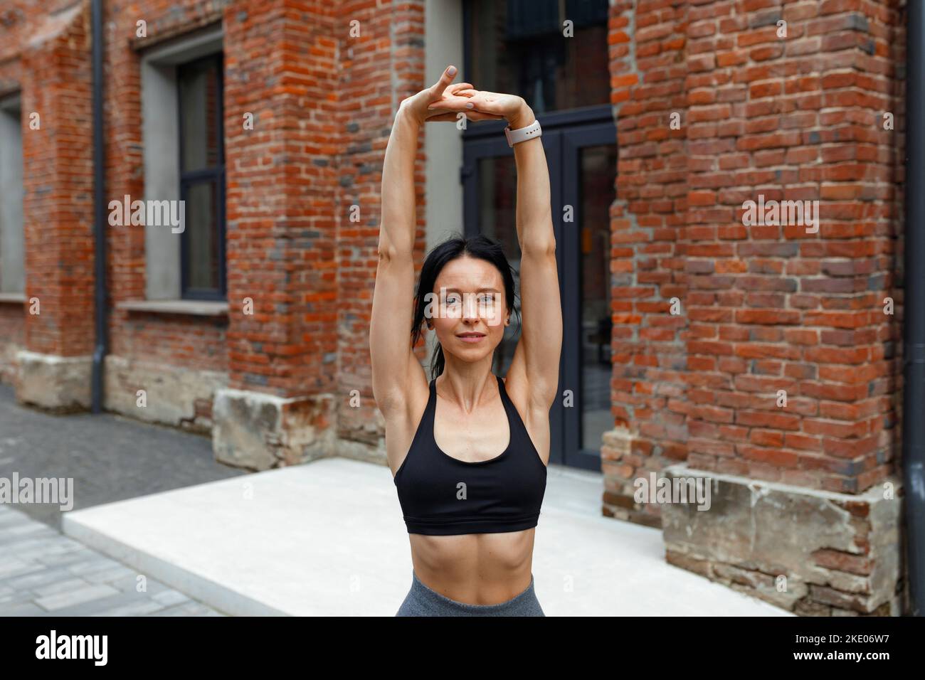 Warming up and stretching hi-res stock photography and images - Alamy