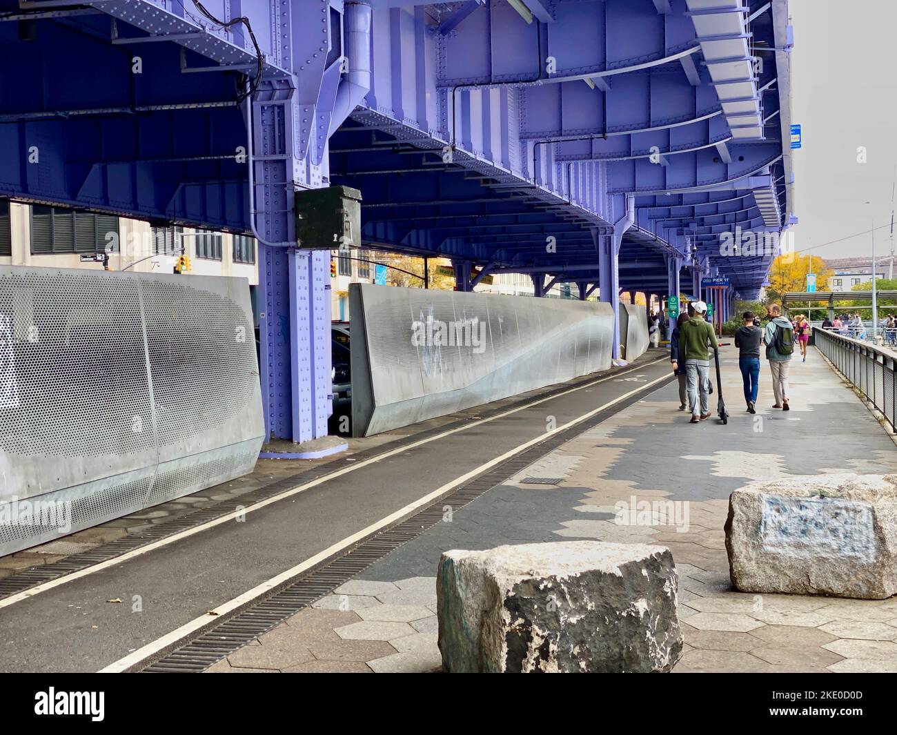 Fdr drive purple hi-res stock photography and images - Alamy