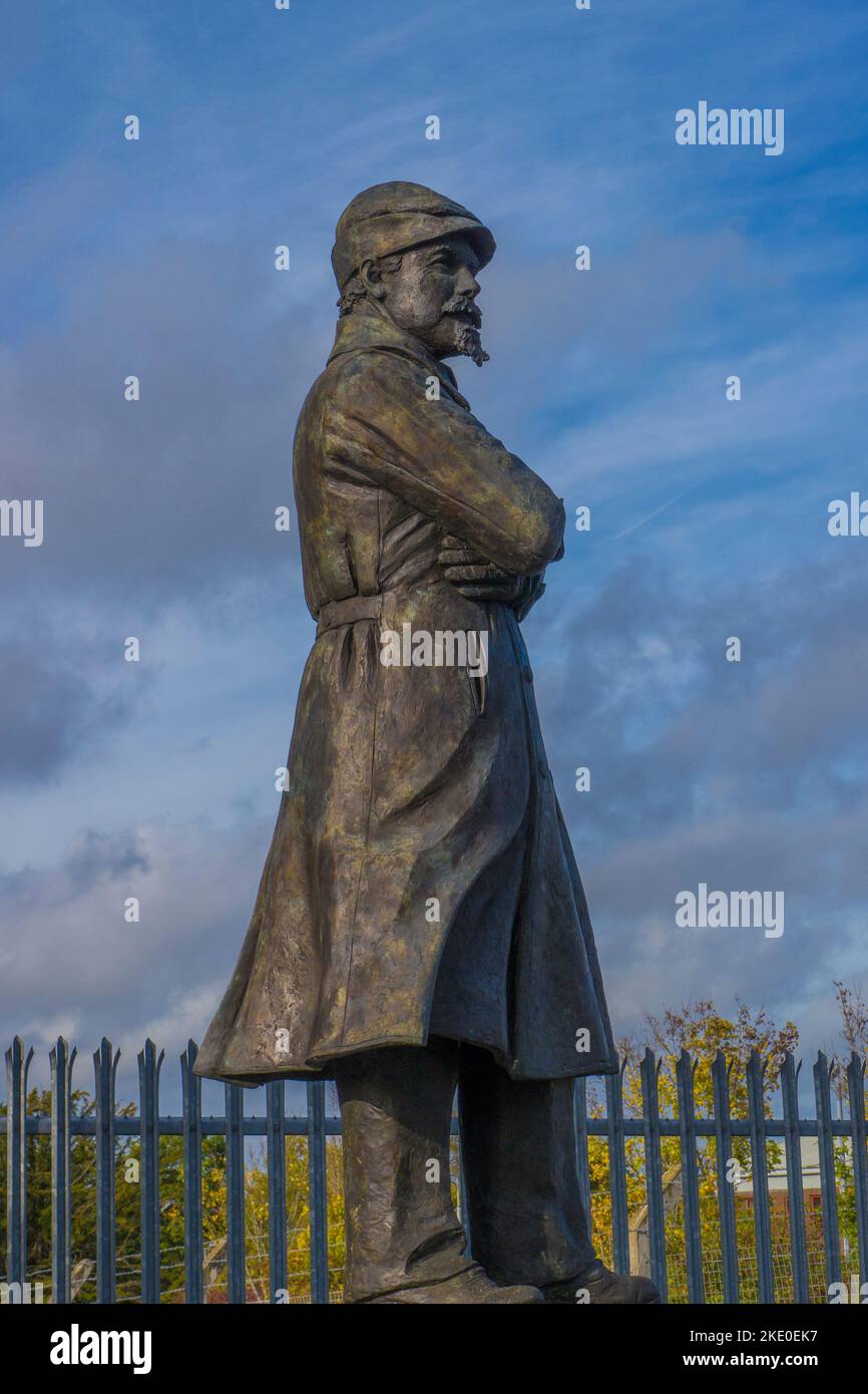 Samuel Cody Statue Farnborough stands outside Farnborough Air Sciences ...