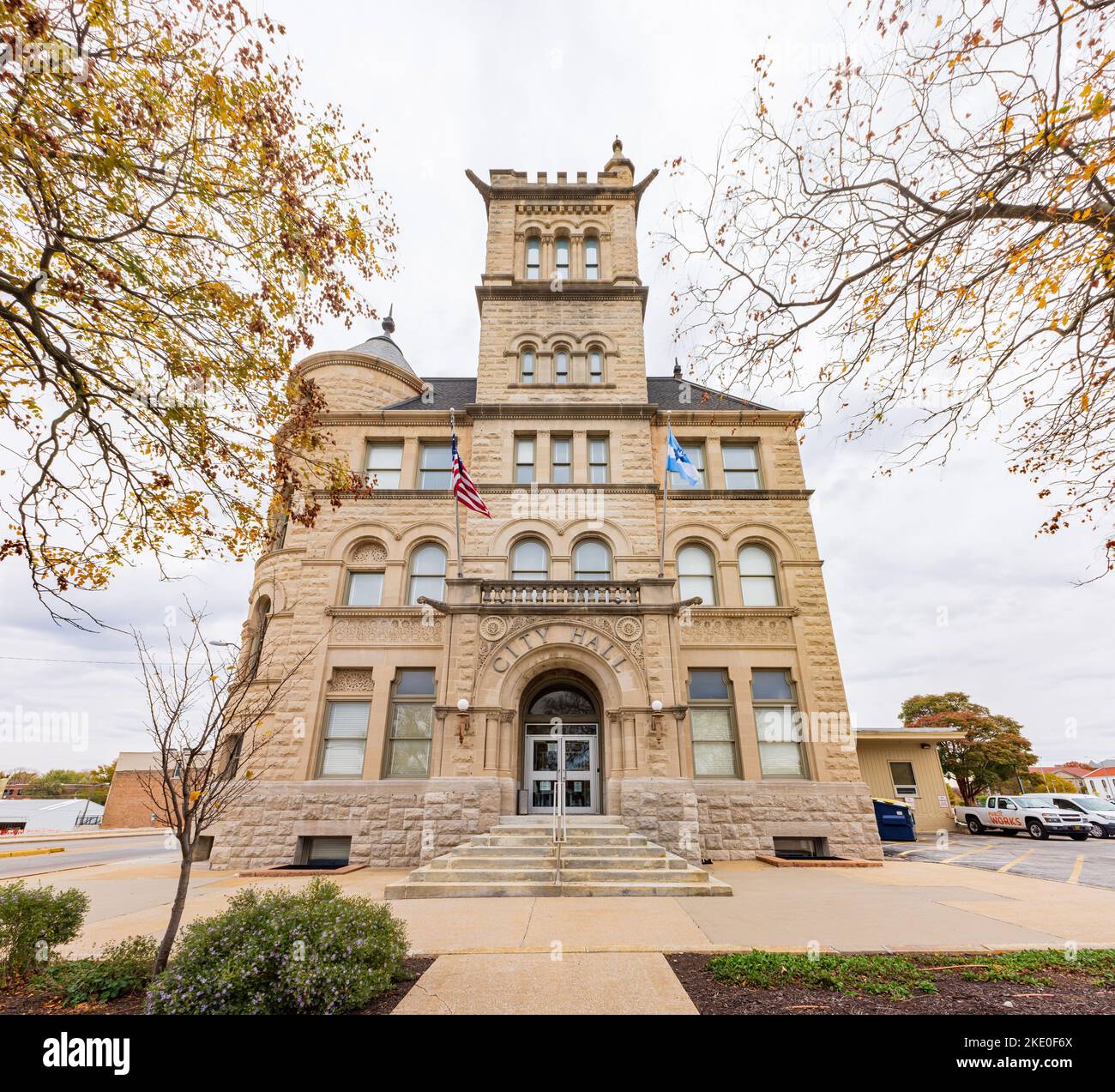 Missouri, OCT 29 2022 - Overcast view of the Springfield Historic City ...