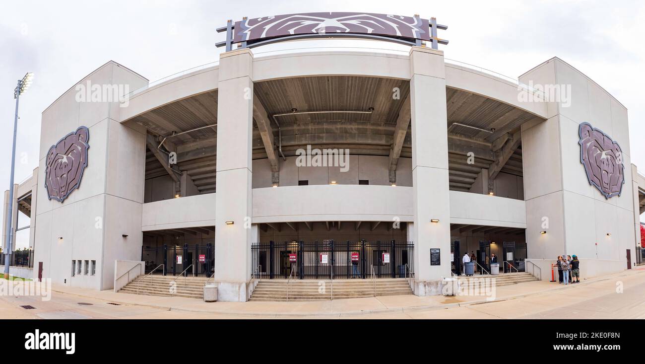 Missouri, OCT 29 2022 - Exterior view of the gate of Robert W. Plaster ...