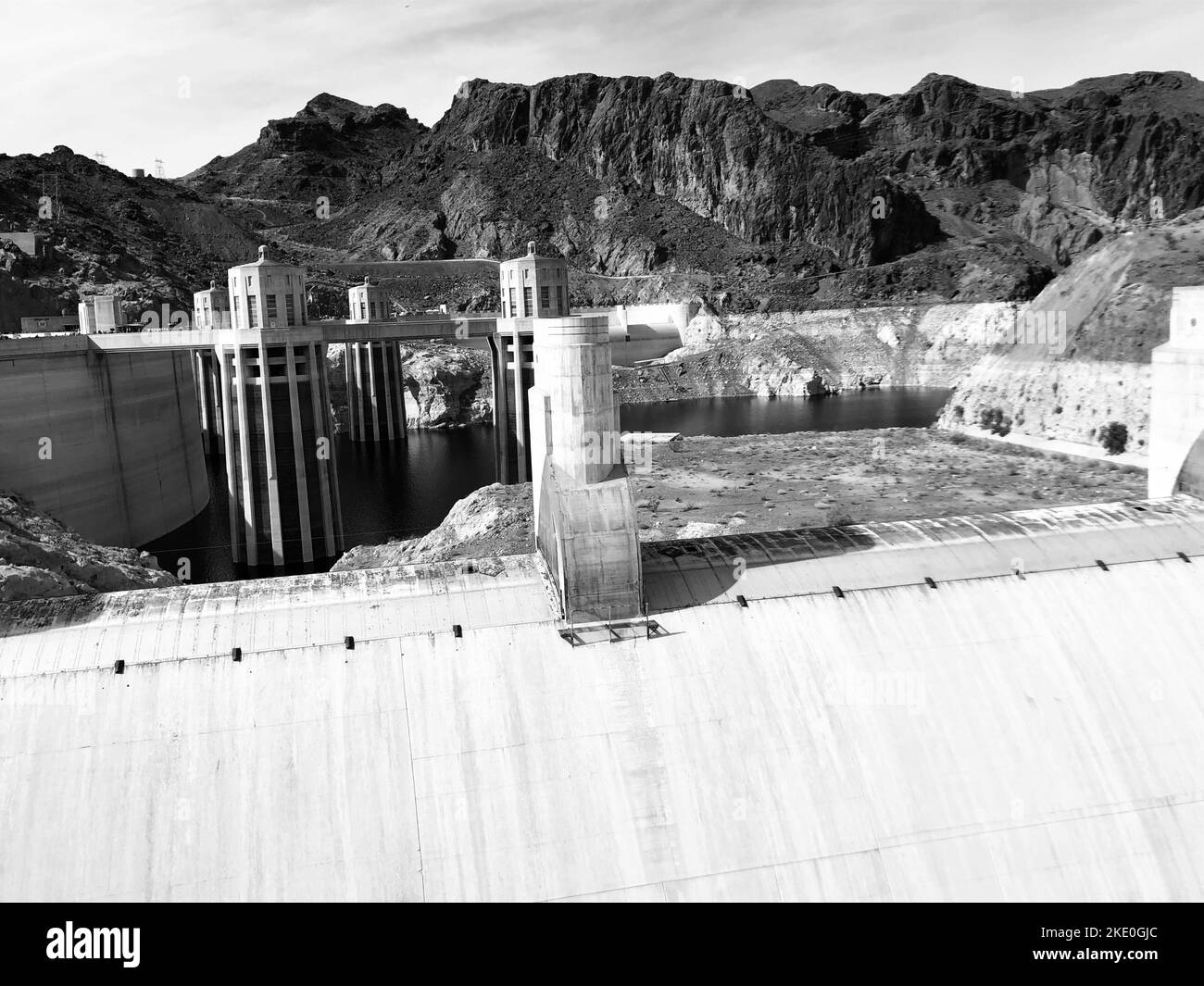 A breathtaking grayscale shot of Hoover Dam Hydroelectric power plant ...