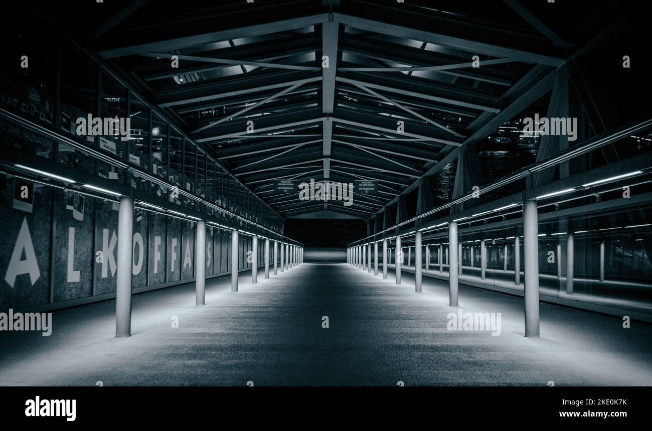 White factory ceiling hi-res stock photography and images - Alamy