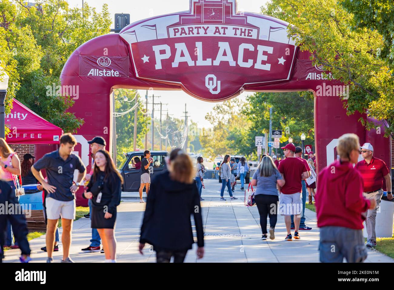 Oklahoma, OCT 15 2022 - Many visitor join the Homecoming parade Stock ...