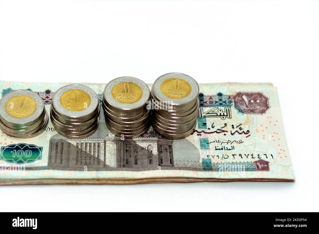Pile of 100 EGP LE one hundred Egyptian pounds money banknotes with ...