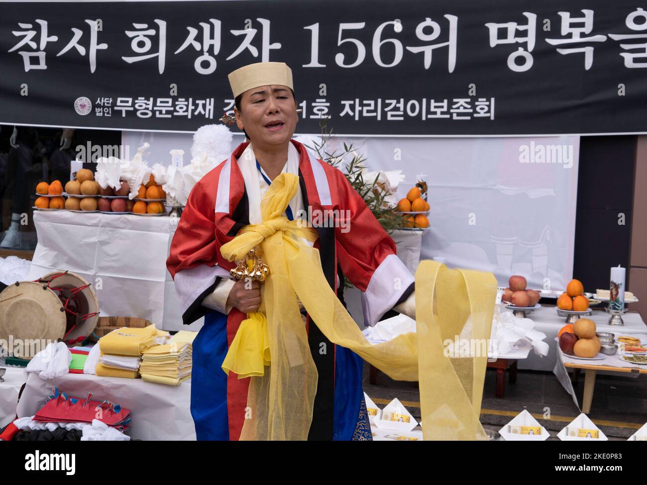 Seoul, South Korea. 9th Nov, 2022. South Korean shamans perform one of ...
