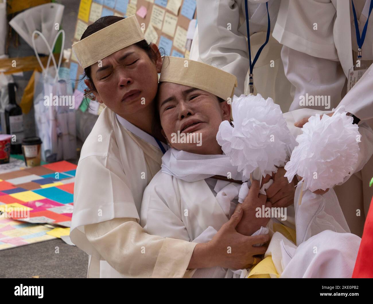 Seoul, South Korea. 9th Nov, 2022. South Korean shamans perform one of ...