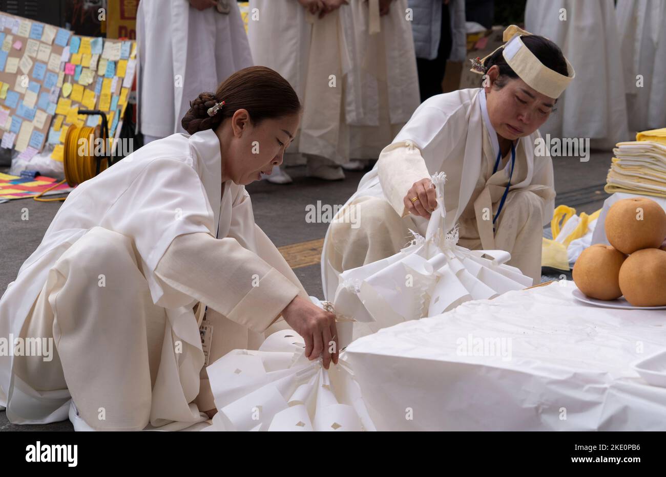 Seoul, South Korea. 9th Nov, 2022. South Korean shamans perform one of ...