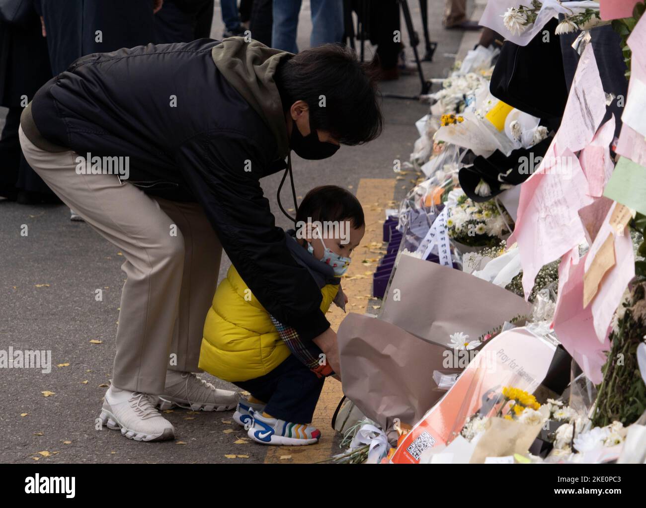Seoul, South Korea. 9th Nov, 2022. South Korean shamans perform one of ...