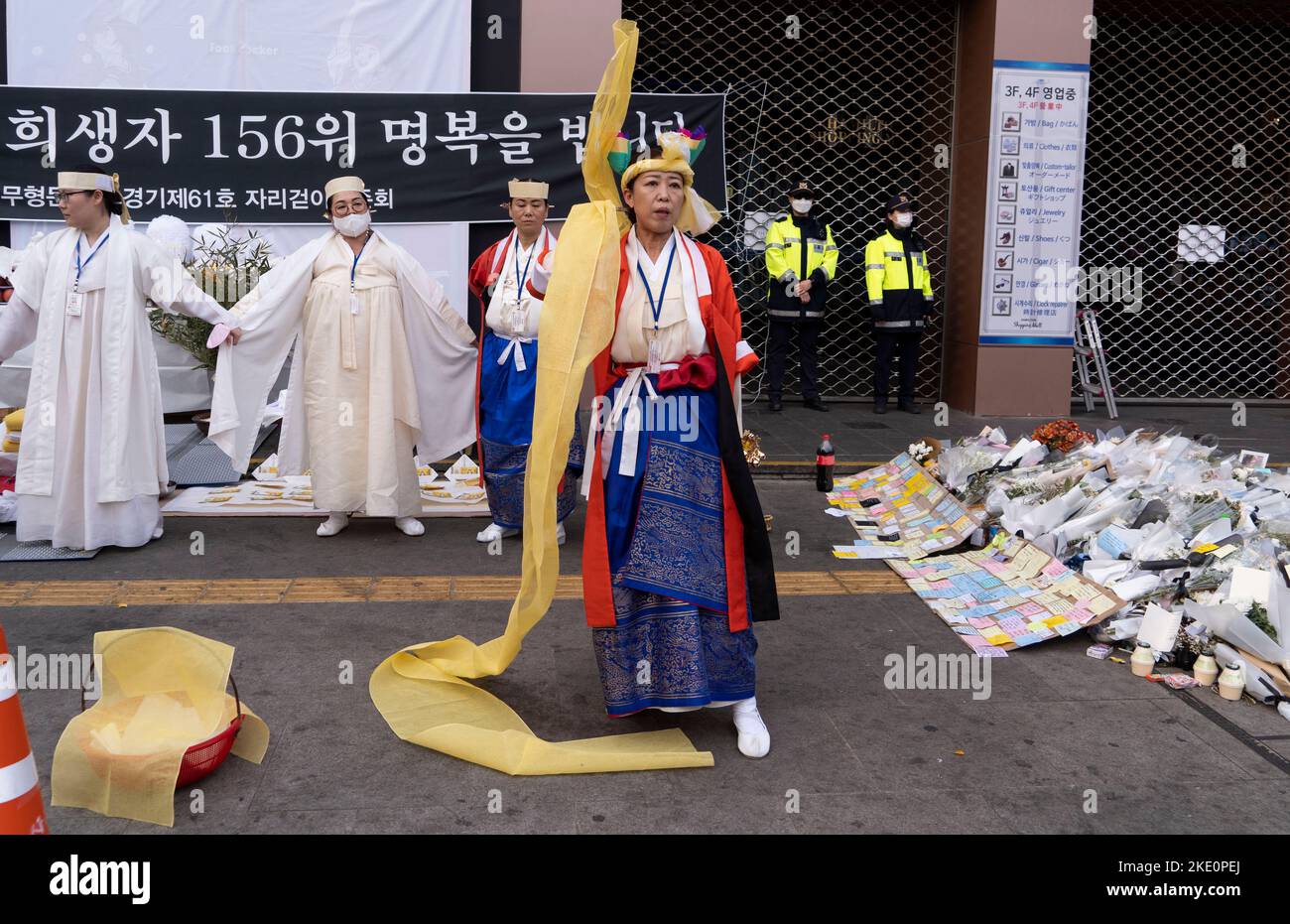 Seoul, South Korea. 9th Nov, 2022. South Korean shamans perform one of ...