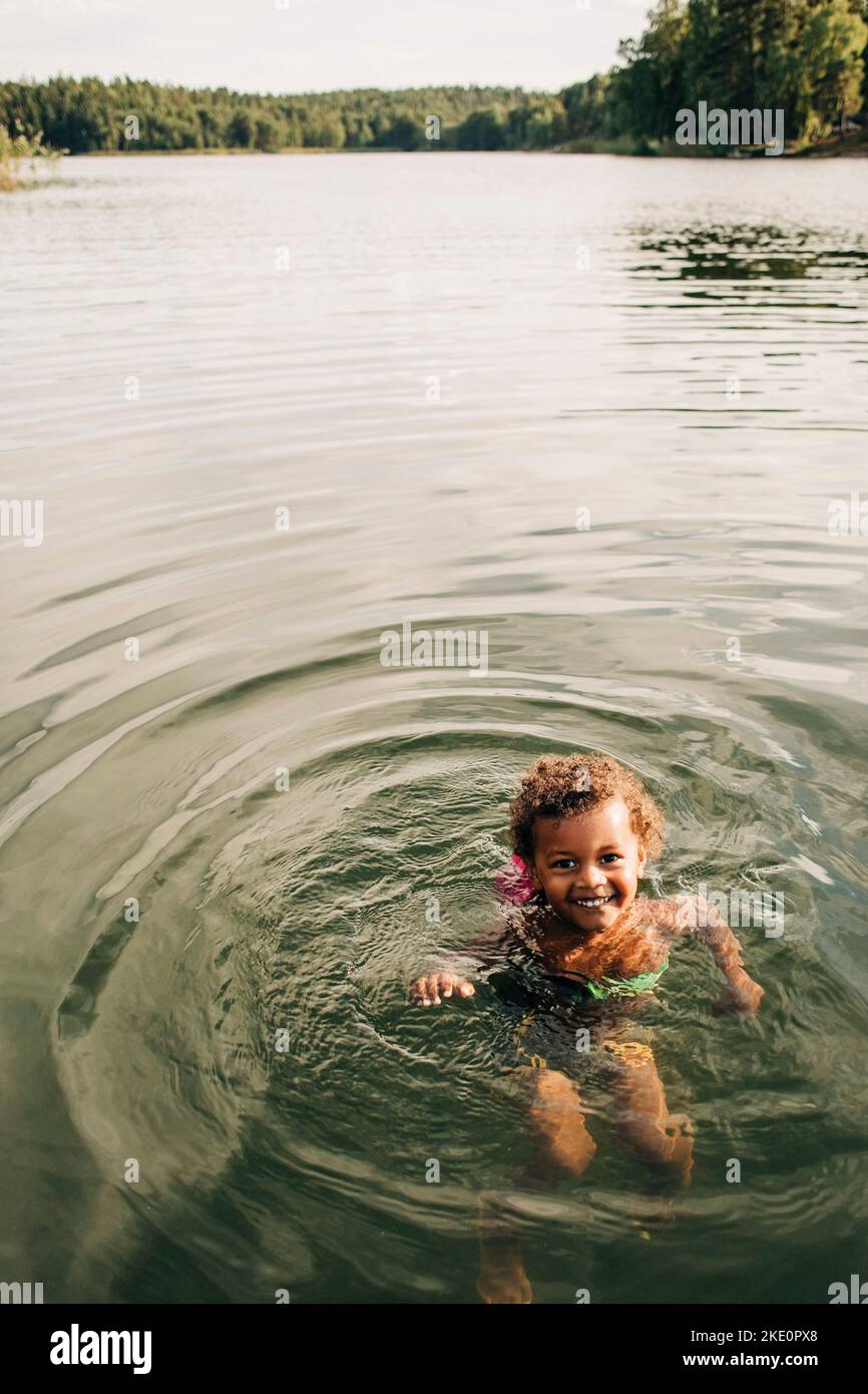 Vacation on the water hi-res stock photography and images - Alamy