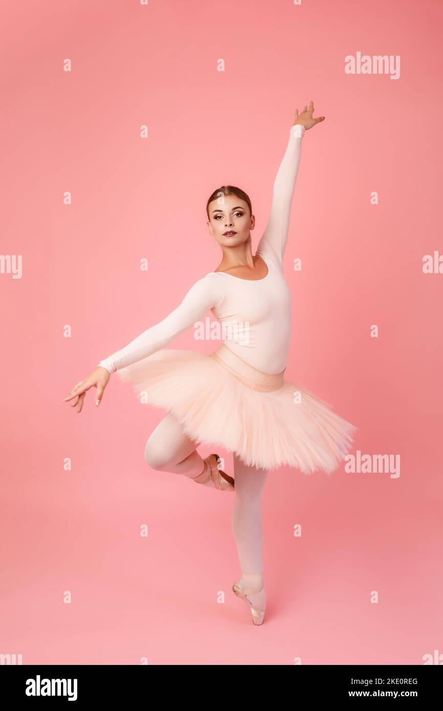 Ballerina dancing in ballet studio hi-res stock photography and images ...