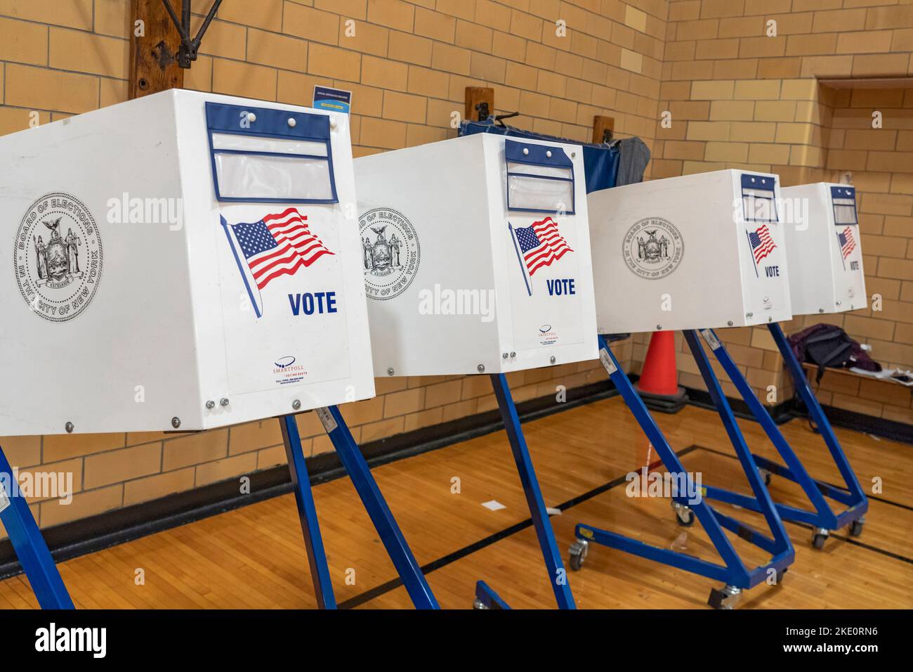 Privacy booths hi-res stock photography and images - Alamy