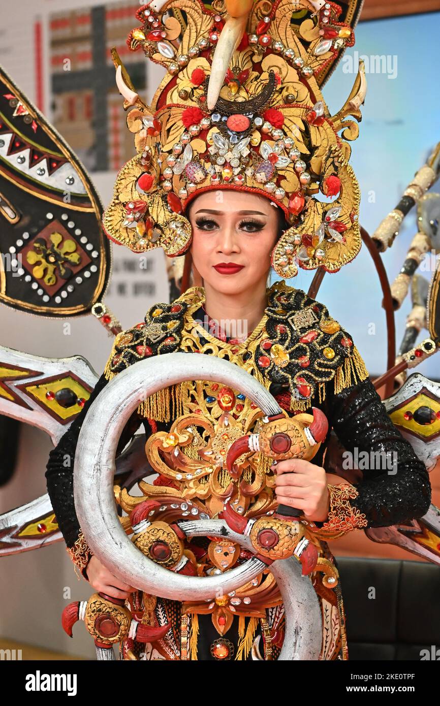 Londoninternational travel trade show hi-res stock photography and ...