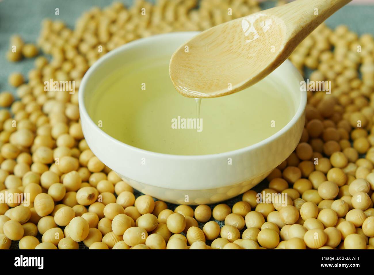 Soybean oil plant hi-res stock photography and images - Alamy