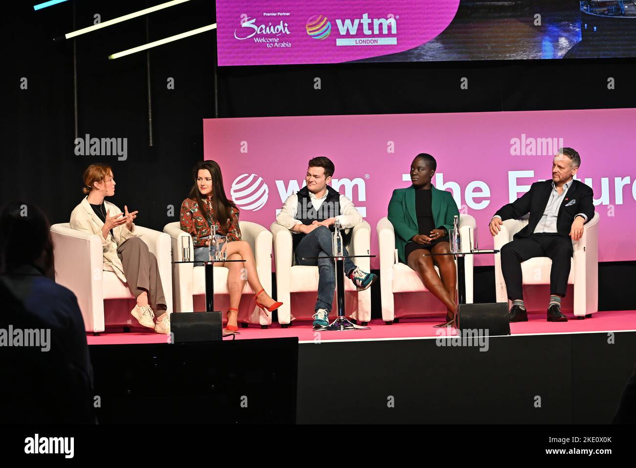 London, England, UK. 9th Nov, 2022. Bex Landale, Bridget Donaldson ...