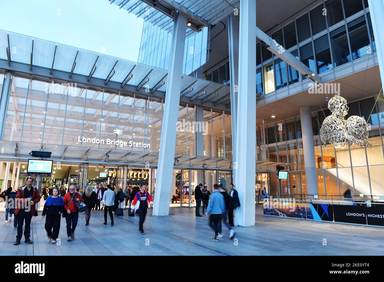 London Bridge Station - England Stock Photo - Alamy