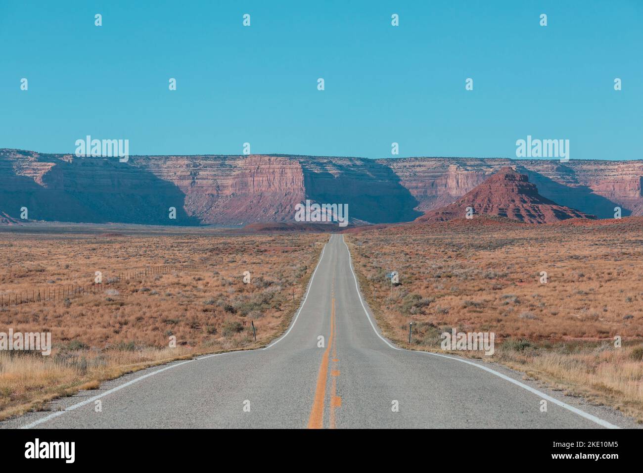 Road in the prairie country. Deserted natural travel background Stock ...