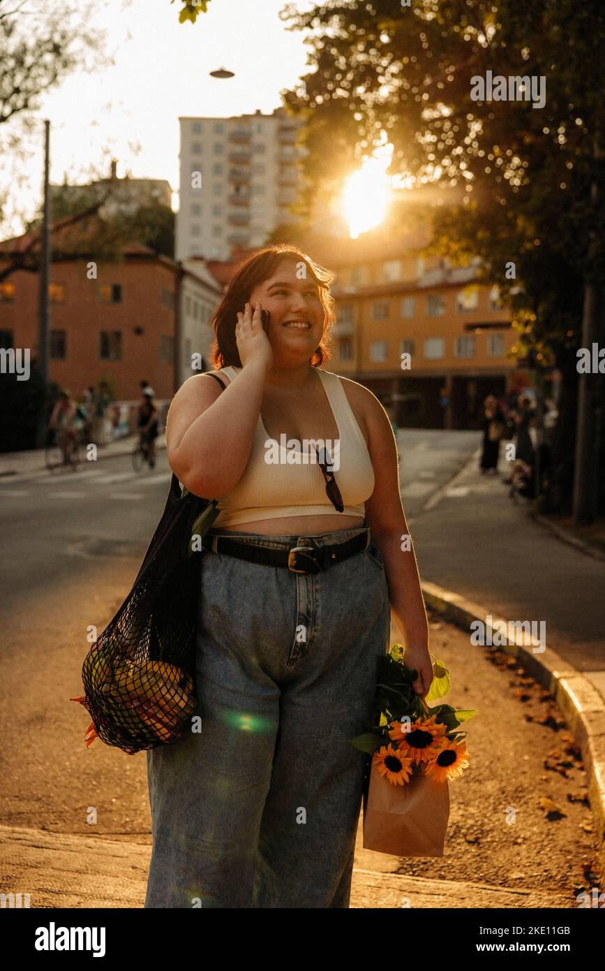 Voluptuous woman hi-res stock photography and images - Alamy