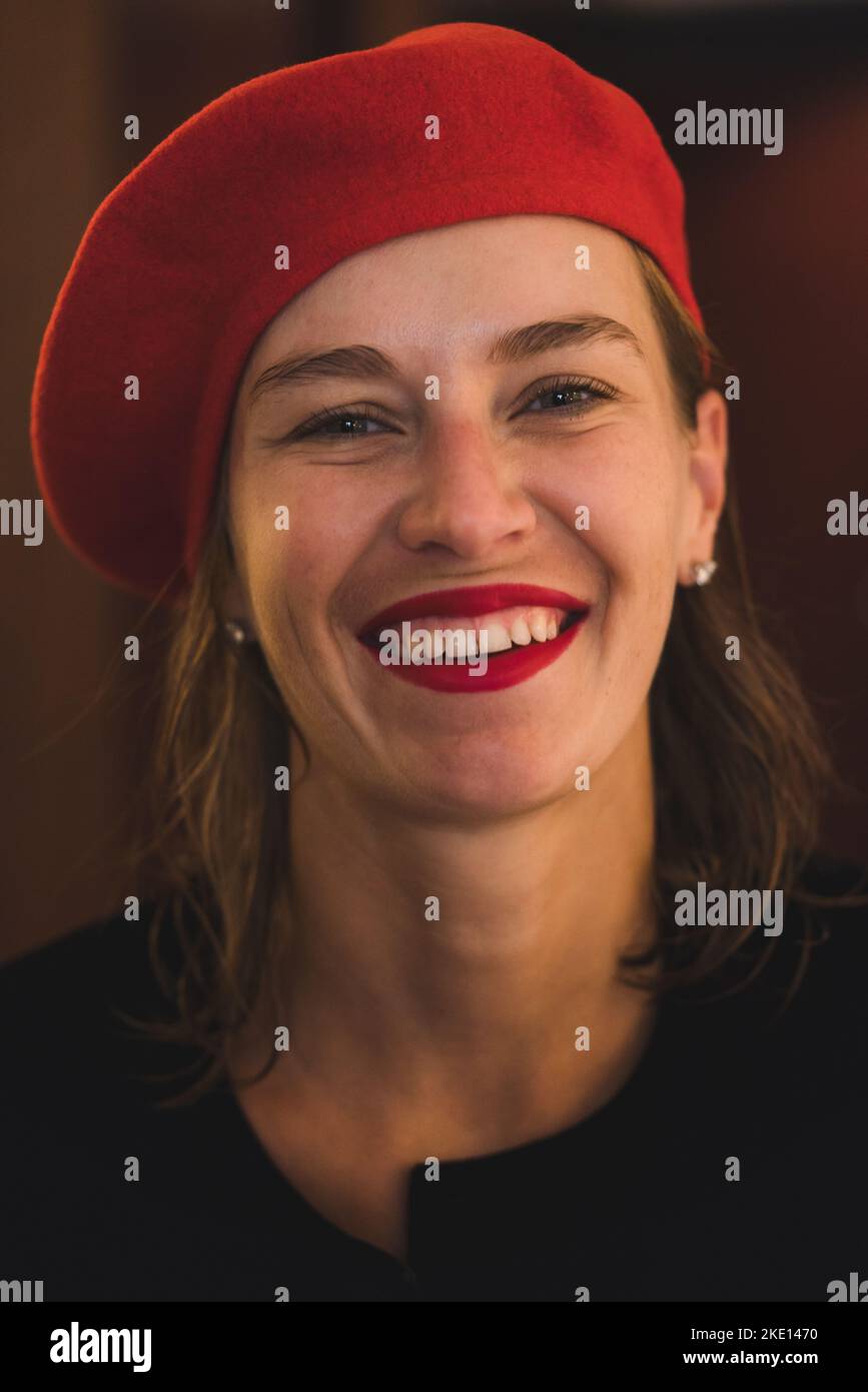 Pretty girl wearing red lipstick hi-res stock photography and images ...