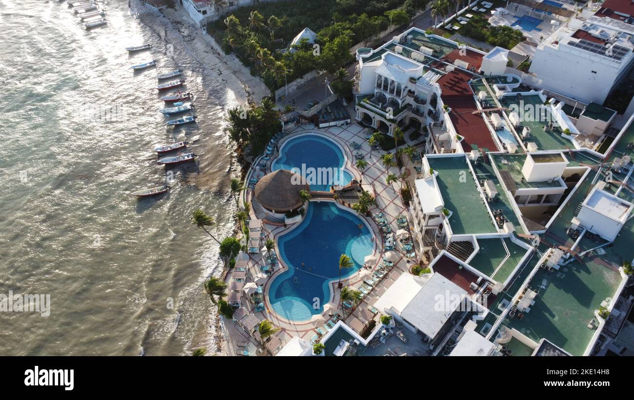 A bird's eye view of a luxury resort with a huge pool Stock Photo - Alamy