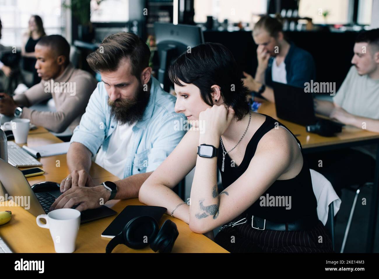 Computer programmer coding hi-res stock photography and images - Alamy