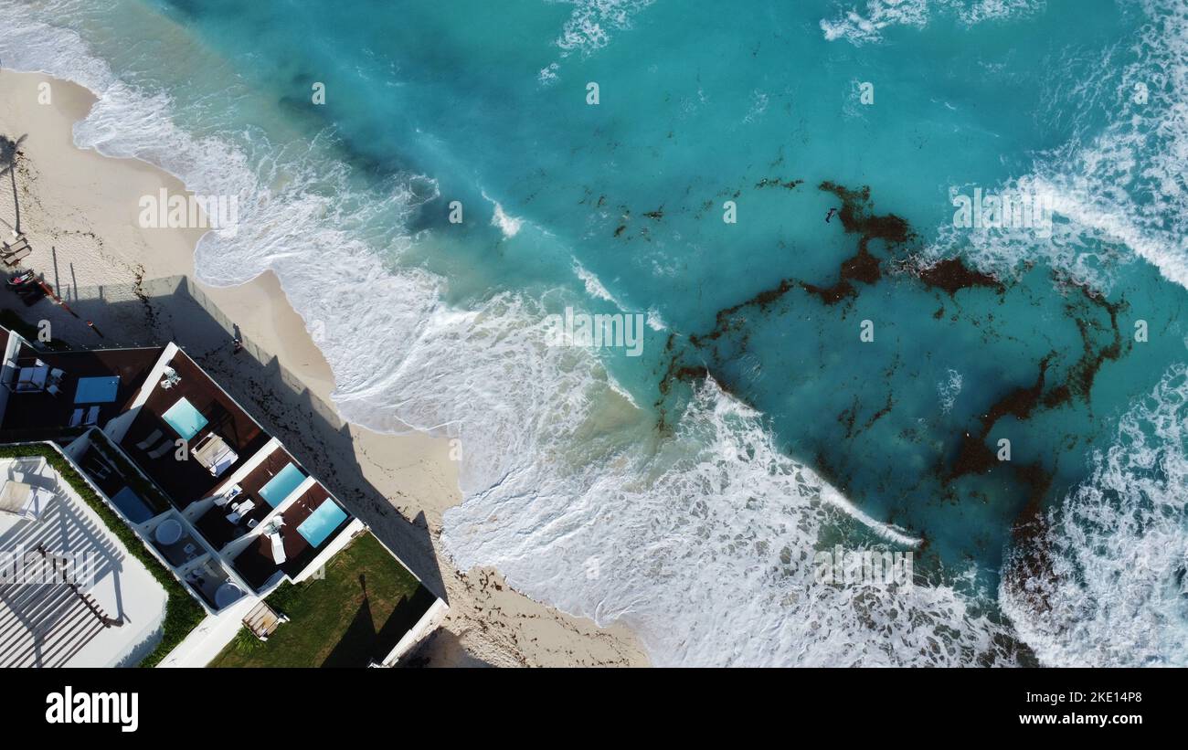 A bird's eye view of a luxury hotel resort by the beach Stock Photo - Alamy