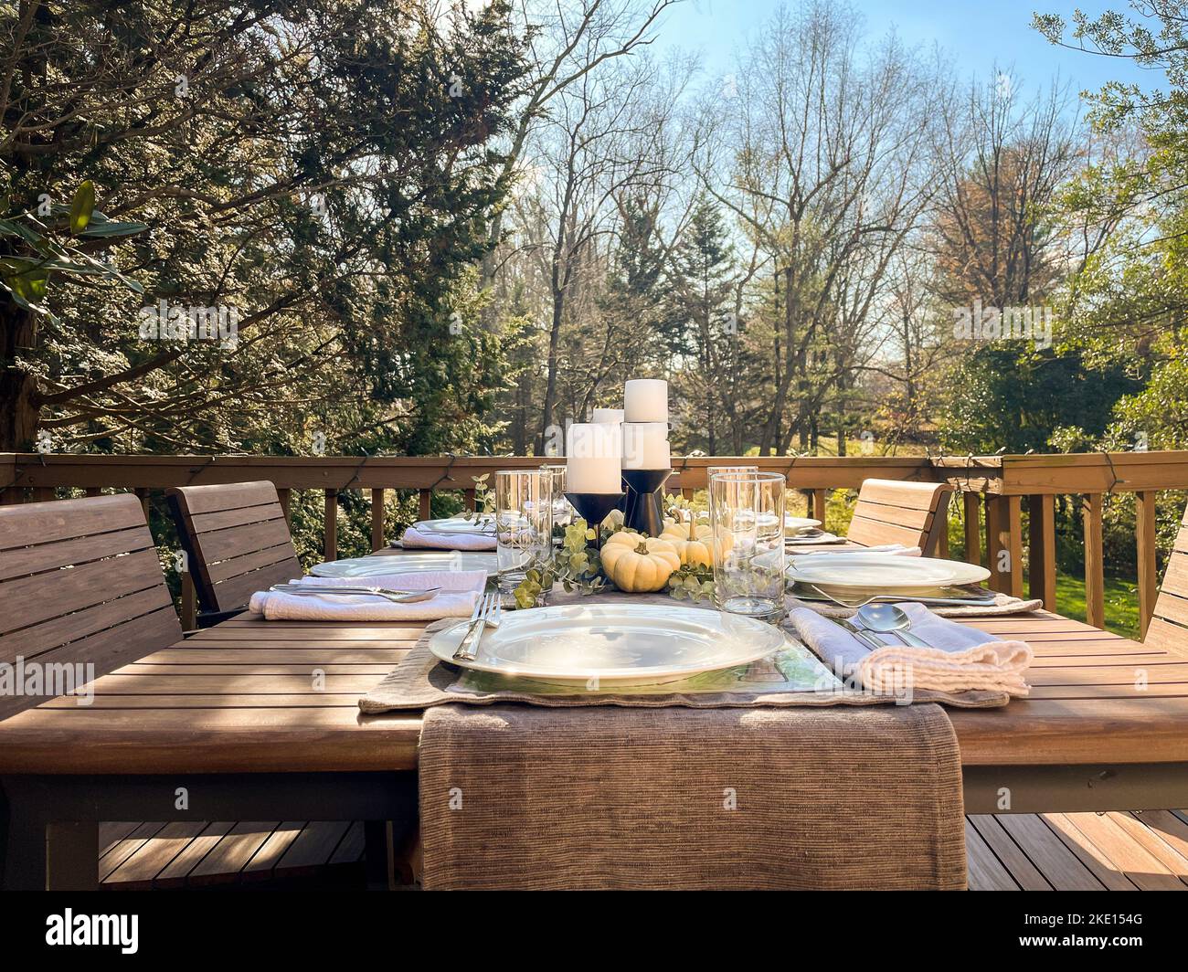 Fall feast hi-res stock photography and images - Alamy