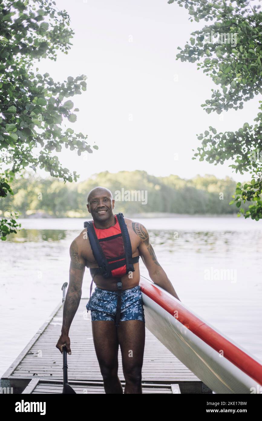 Paddleboard hi-res stock photography and images - Alamy