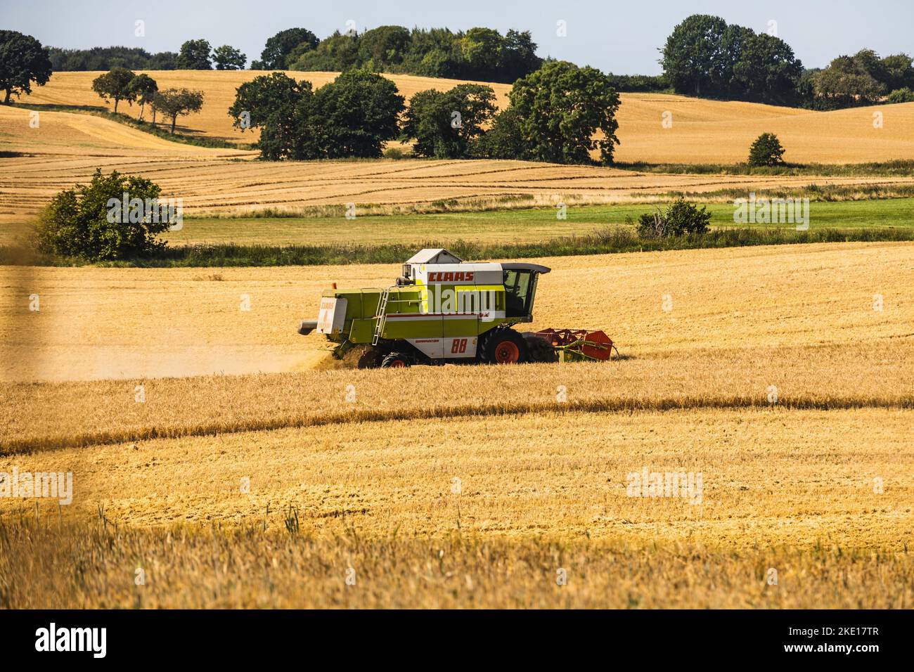 Old claas combine harvester hi-res stock photography and images - Alamy