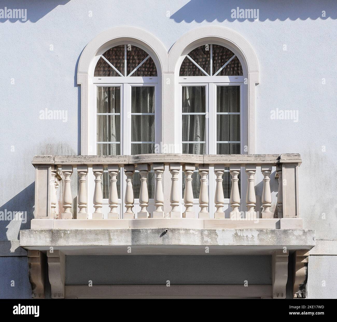 "Unique Sintra Architecture: Building with Half-Round Arches Balcony ...