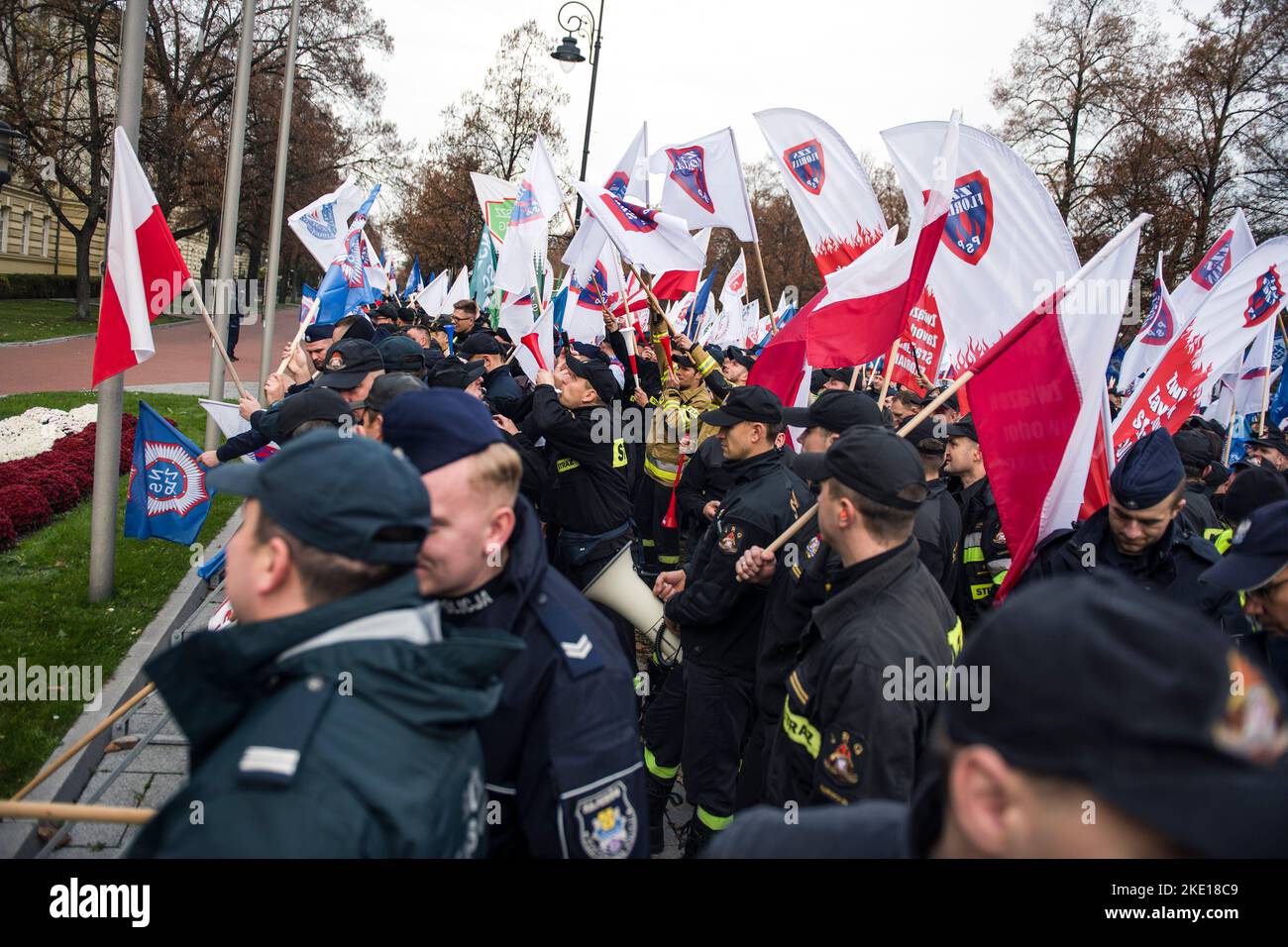 Warsaw, Poland. 09th Nov, 2022. Polish uniformed services' employees ...