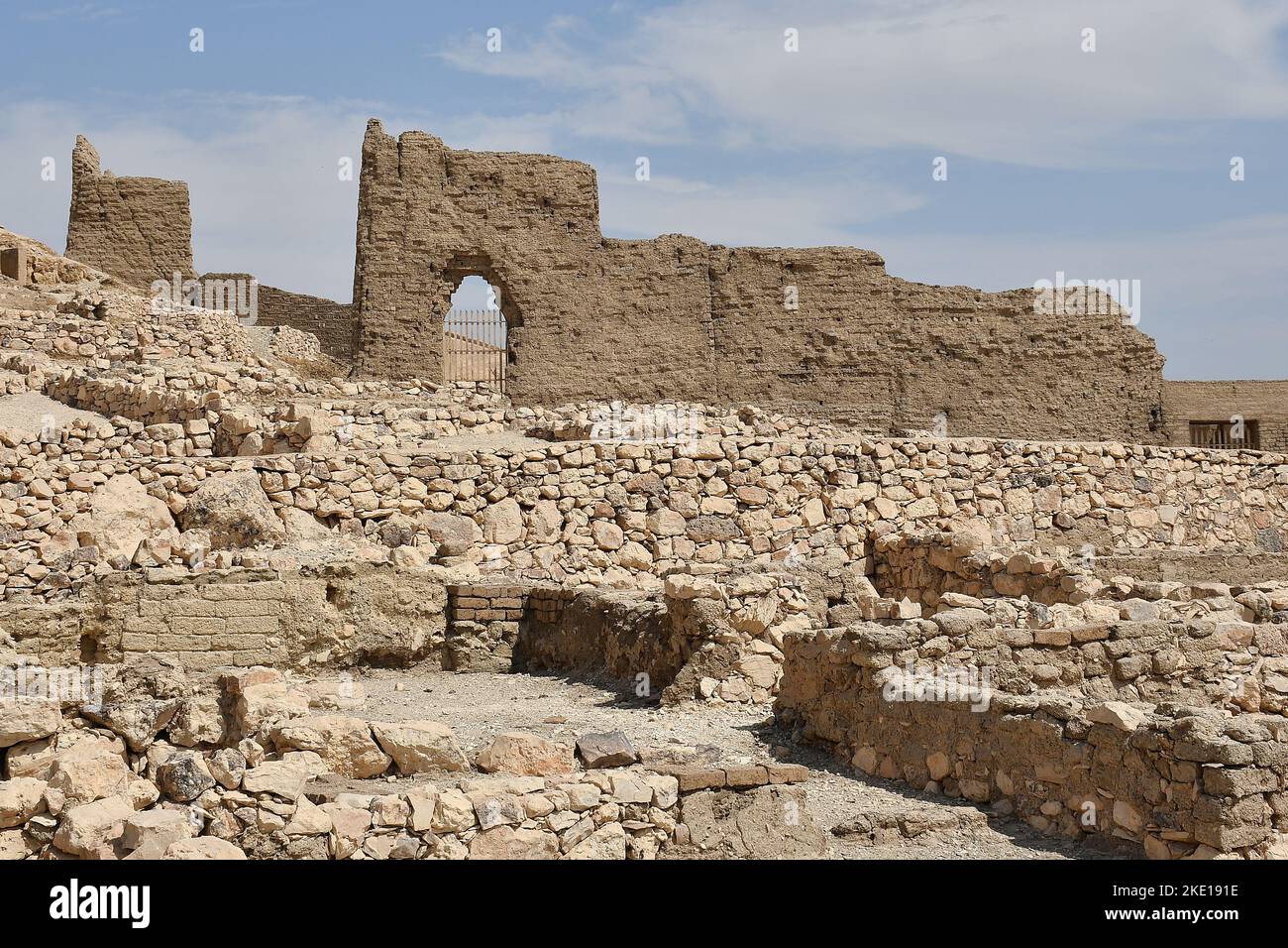 Deir el-Medina, or Dayr al-Madinah, an ancient Egyptian workmen´s ...